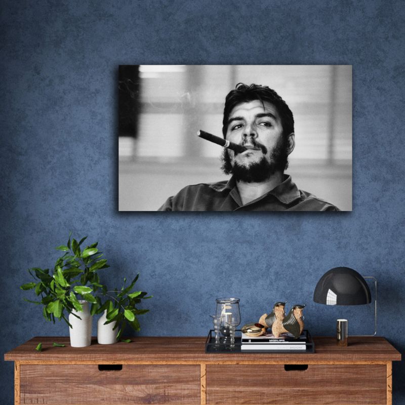 Che Guevara Smoking A Cigar Poster – Inspicanvas